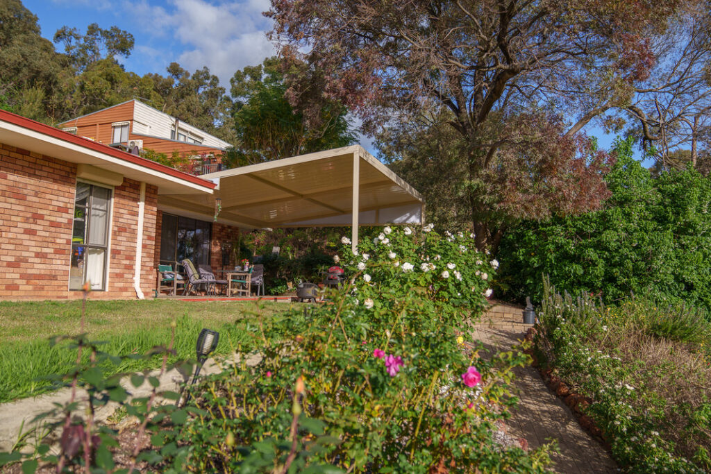 10 Simple Yet Stunning Patio Landscaping Ideas - Aussie Patio Designs
